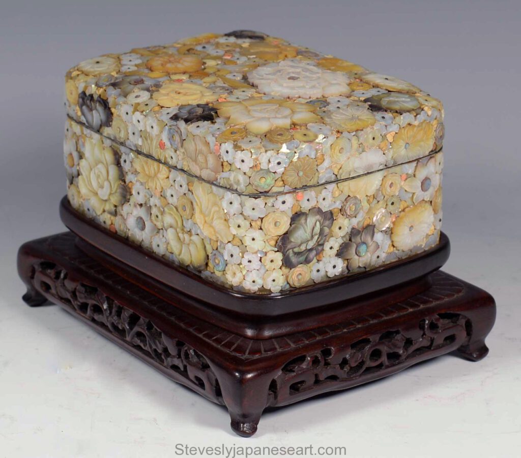 HIGH QUALITY DECORATIVE JAPANESE SHIBAYAMA BOX ON STAND - MASAMITSU ...