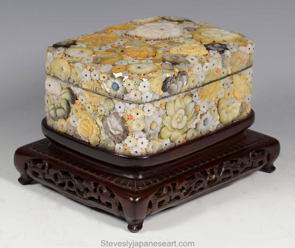 HIGH QUALITY DECORATIVE JAPANESE SHIBAYAMA BOX ON STAND - MASAMITSU ...