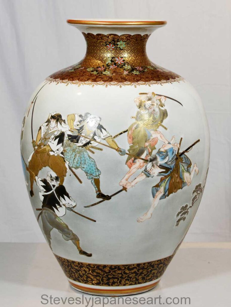 LARGE HIGHLY DECORATIVE JAPANESE KUTANI SAMURAI WARRIOR VASE | Steve ...