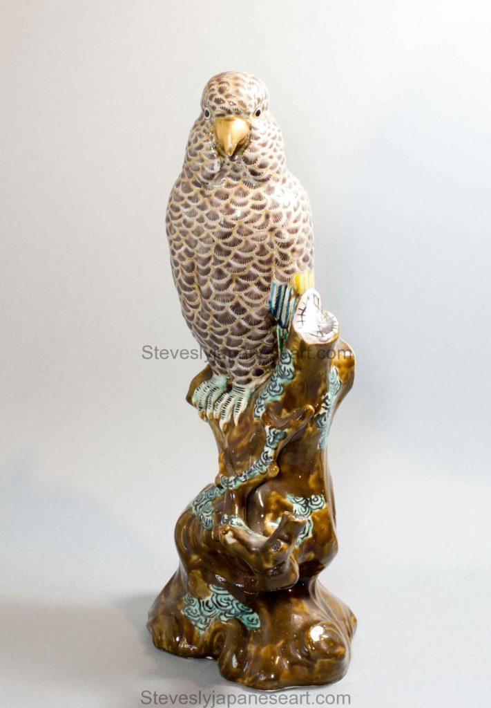 JAPANESE MEIJI PERIOD KUTANI MODEL OF A COCKATIEL ON A TREE STUMP ...
