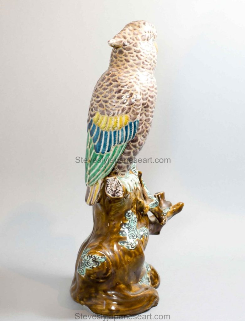 JAPANESE MEIJI PERIOD KUTANI MODEL OF A COCKATIEL ON A TREE STUMP ...