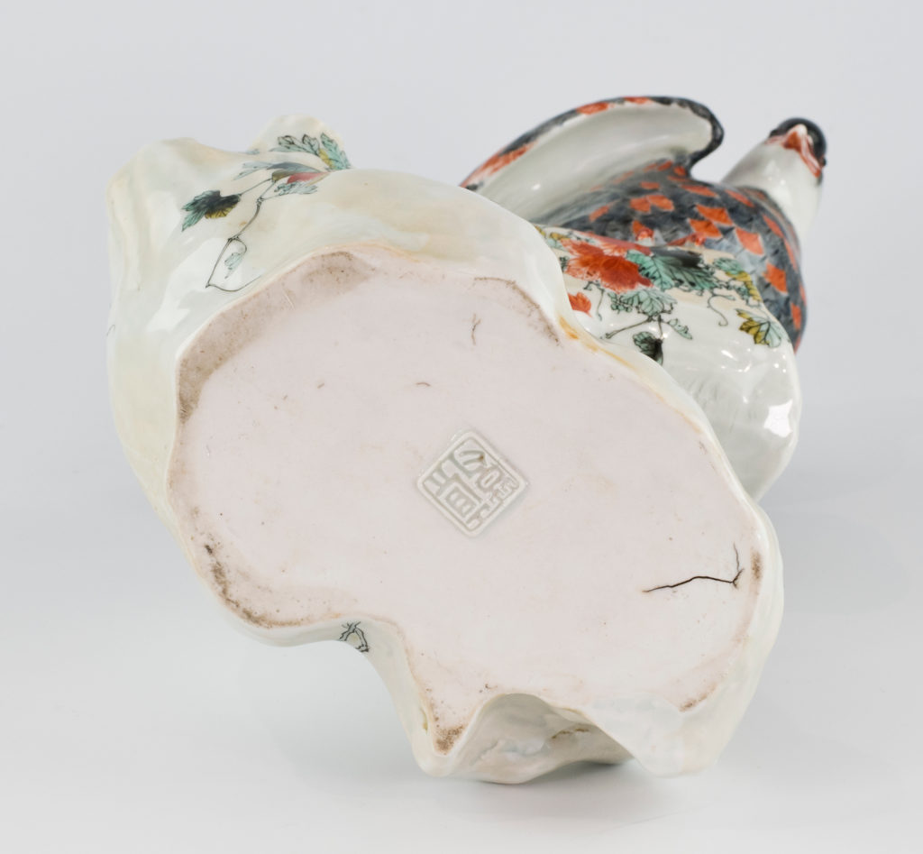 Japanese Ceramic Pigeon Okimono - Makuzu Kozan II | Steve Sly Japanese Art