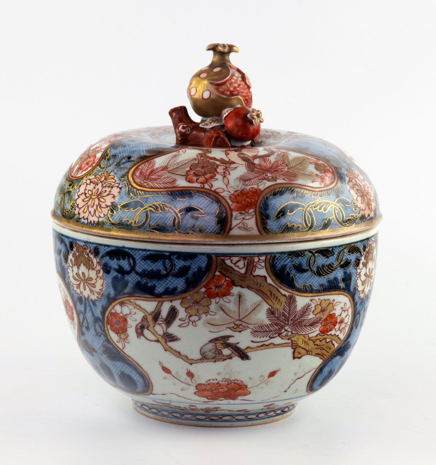 Japanese 17th century Arita Bowl and Cover | Steve Sly Japanese Art